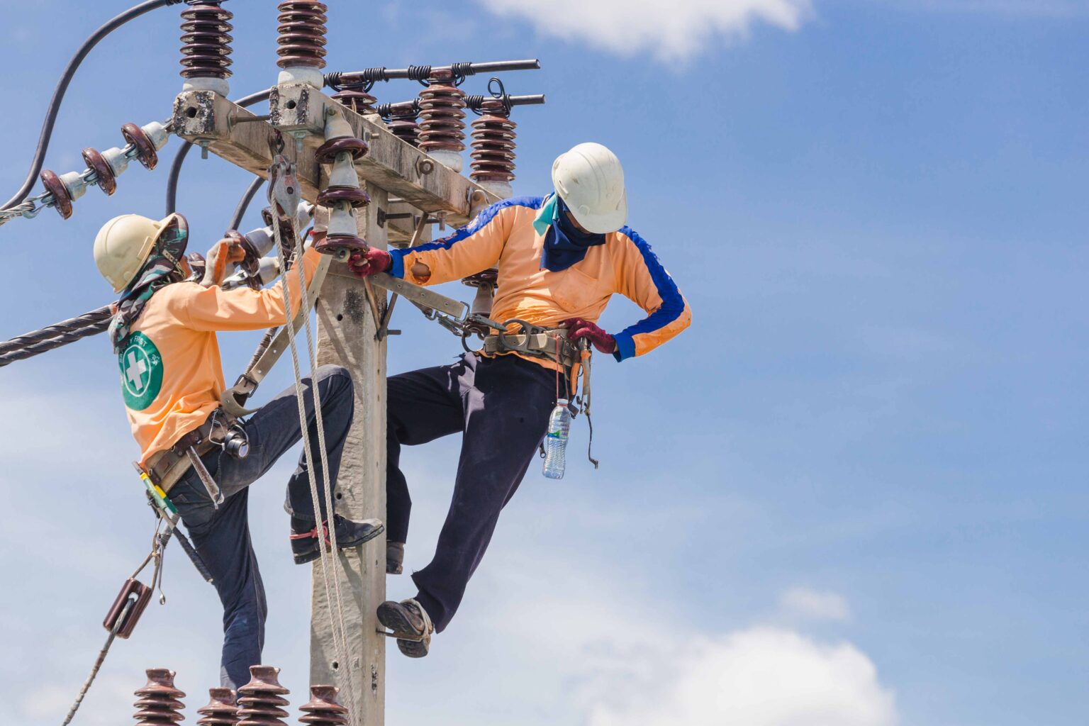 Lineman Apprenticeship 101: Energize Your Career Path!